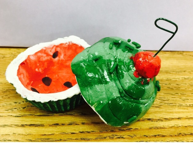 3rd grade Clay Cupcakes | Wow Art Project